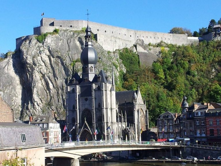 De fort van Dinant – zuider-frontier.nl